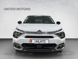 Balts Citroen C4 2024 Tallina, ar dzinēja tilpumu 1.20 L un nobraukumu 15 tūkst. km par 19900 €, foto 2 vietnē AUTOMOTO.COM.LV