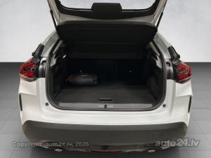 Balts Citroen C4 2024 Tallina, ar dzinēja tilpumu 1.20 L un nobraukumu 15 tūkst. km par 19900 €, foto 14 vietnē AUTOMOTO.COM.LV