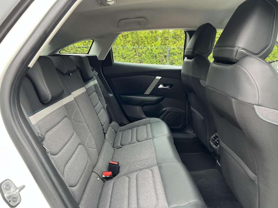 Balts Citroen C4 2023 Kauņa, ar dzinēja tilpumu 1.50 L un nobraukumu 209 tūkst. km par 11200 €, foto 30 vietnē AUTOMOTO.COM.LV