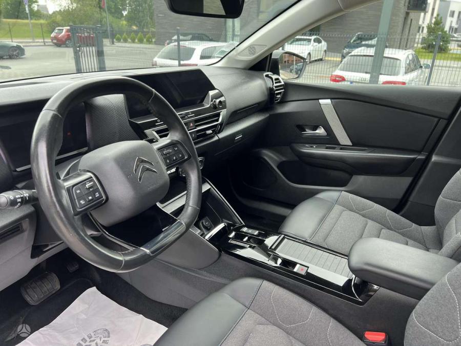 White Citroen C4 2023 in Kaunas, with an engine capacity of 1.50 L and mileage of 208 thousand km for 10999 €, photo 53 on AUTOMOTO.COM.LV