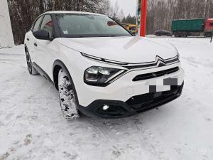 White Citroen C4 2021 in Kaunas, with an engine capacity of 1.50 L and mileage of 145 thousand km for 11447 €, photo 9 on AUTOMOTO.COM.LV