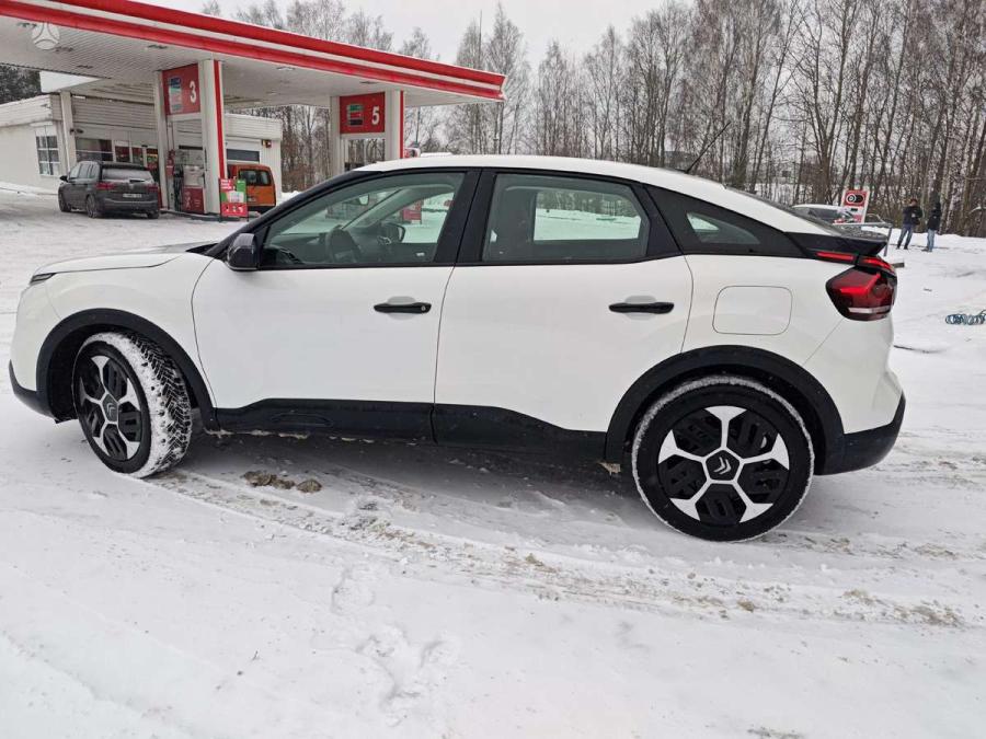 White Citroen C4 2021 in Kaunas, with an engine capacity of 1.50 L and mileage of 145 thousand km for 11447 €, photo 12 on AUTOMOTO.COM.LV