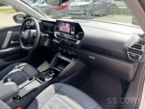 Белый Ситроен С4 2023 в Рига, объемом двигателя 1.20 л и пробегом 1 тыс. км за 18700 €, фото 8 на AUTOMOTO.COM.LV