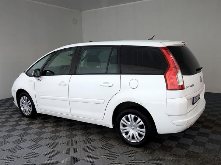 Balts Citroen C4 2010 Tallina, ar dzinēja tilpumu 1.60 L un nobraukumu 359 tūkst. km par 1599 €, foto 5 vietnē AUTOMOTO.COM.LV
