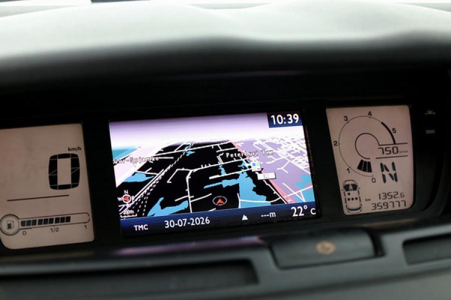 Balts Citroen C4 2010 Tallina, ar dzinēja tilpumu 1.60 L un nobraukumu 359 tūkst. km par 1599 €, foto 9 vietnē AUTOMOTO.COM.LV