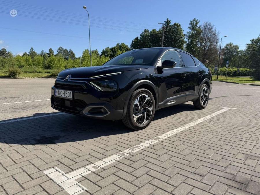 Black Citroen C4 X 2022 in Rokiskis, with an engine capacity of 1.20 L and mileage of 36 thousand km for 16500 €, photo 6 on AUTOMOTO.COM.LV