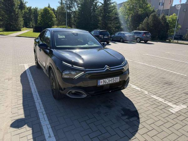 Black Citroen C4 X 2022 in Rokiskis, with an engine capacity of 1.20 L and mileage of 36 thousand km for 16500 €, photo 9 on AUTOMOTO.COM.LV