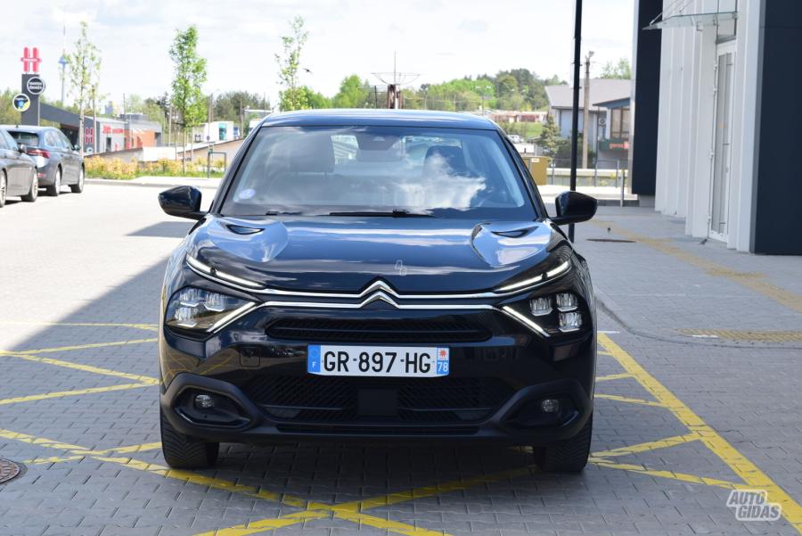 Black Citroen C4 X 2023 in Vilnius, with an engine capacity of 1.20 L and mileage of 105 thousand km for 13600 €, photo 3 on AUTOMOTO.COM.LV