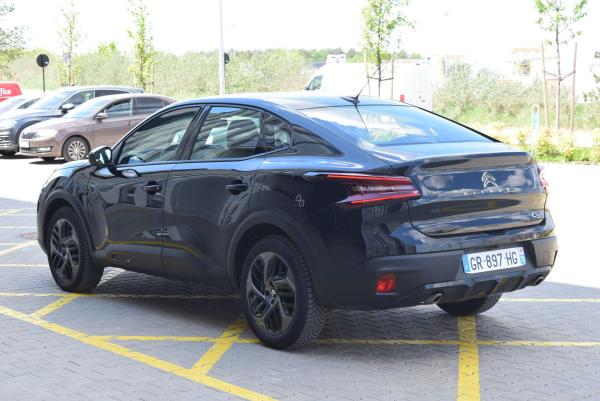 Black Citroen C4 X 2023 in Vilnius, with an engine capacity of 1.20 L and mileage of 105 thousand km for 13600 €, photo 6 on AUTOMOTO.COM.LV