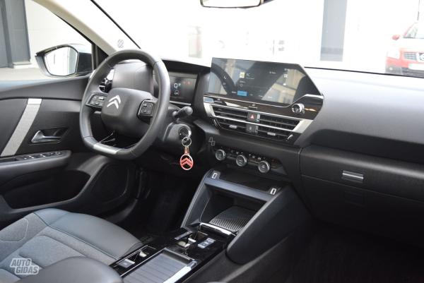 Black Citroen C4 X 2023 in Vilnius, with an engine capacity of 1.20 L and mileage of 105 thousand km for 13600 €, photo 9 on AUTOMOTO.COM.LV