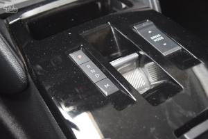 Black Citroen C4 X 2023 in Vilnius, with an engine capacity of 1.20 L and mileage of 105 thousand km for 13600 €, photo 19 on AUTOMOTO.COM.LV