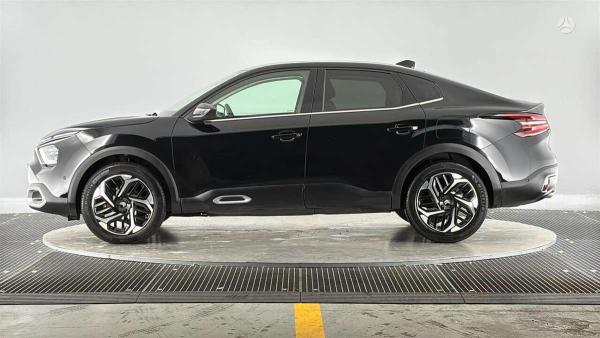 Black Citroen C4 X 2023 in Vilnius, with an engine capacity of 1.20 L and mileage of 106 thousand km for 15370 €, photo 9 on AUTOMOTO.COM.LV