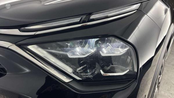 Black Citroen C4 X 2023 in Vilnius, with an engine capacity of 1.20 L and mileage of 106 thousand km for 15370 €, photo 10 on AUTOMOTO.COM.LV