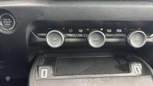Melns Citroen C4 X 2023 Viļņa, ar dzinēja tilpumu 1.20 L un nobraukumu 106 tūkst. km par 15370 €, foto 17 vietnē AUTOMOTO.COM.LV
