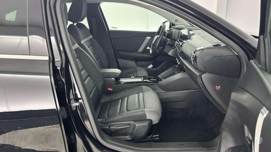 Melns Citroen C4 X 2023 Viļņa, ar dzinēja tilpumu 1.20 L un nobraukumu 106 tūkst. km par 15370 €, foto 27 vietnē AUTOMOTO.COM.LV
