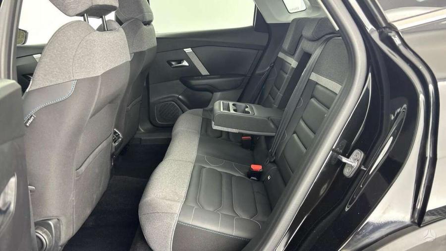 Melns Citroen C4 X 2023 Viļņa, ar dzinēja tilpumu 1.20 L un nobraukumu 106 tūkst. km par 15370 €, foto 28 vietnē AUTOMOTO.COM.LV