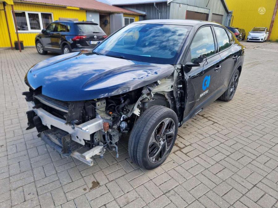 Melns Citroen C4 X 2023 Kauņa, ar dzinēja tilpumu 1.20 L un nobraukumu 25 tūkst. km par 8900 €, foto 5 vietnē AUTOMOTO.COM.LV