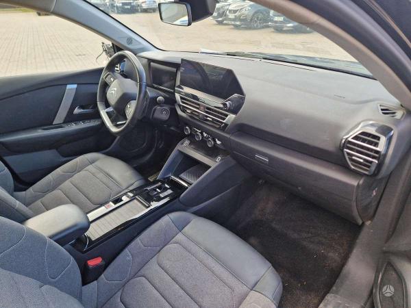 Melns Citroen C4 X 2023 Kauņa, ar dzinēja tilpumu 1.20 L un nobraukumu 25 tūkst. km par 8900 €, foto 7 vietnē AUTOMOTO.COM.LV