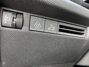 Melns Citroen C4 X 2023 Viļņa, ar dzinēja tilpumu 1.20 L un nobraukumu 89 tūkst. km par 11978 €, foto 17 vietnē AUTOMOTO.COM.LV