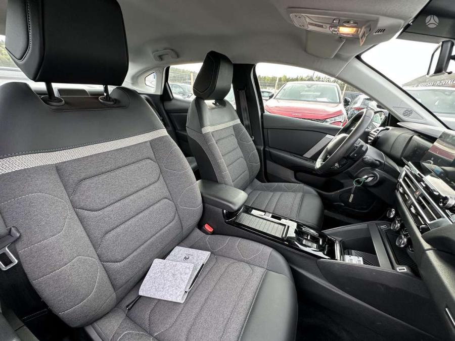 Melns Citroen C4 X 2023 Viļņa, ar dzinēja tilpumu 1.20 L un nobraukumu 89 tūkst. km par 11978 €, foto 20 vietnē AUTOMOTO.COM.LV