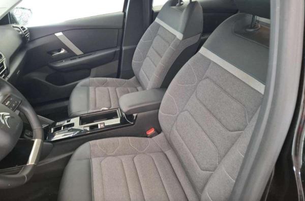 Melns Citroen C4 X 2023 Viļņa, ar dzinēja tilpumu 1.20 L un nobraukumu 92 tūkst. km par 12693 €, foto 8 vietnē AUTOMOTO.COM.LV