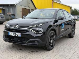 Black Citroen C4 X 2023 in Kaunas, with an engine capacity of 1.20 L and mileage of 73 thousand km for 12700 €, photo 3 on AUTOMOTO.COM.LV