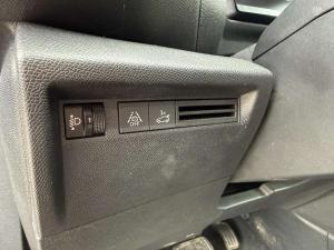 Black Citroen C4 X 2023 in Kaunas, with an engine capacity of 1.20 L and mileage of 73 thousand km for 12700 €, photo 10 on AUTOMOTO.COM.LV
