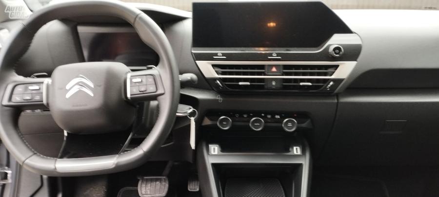 Citroen C4 X 2024 in Silute, with an engine capacity of 1.20 L and mileage of 24 thousand km for 12900 €, photo 11 on AUTOMOTO.COM.LV