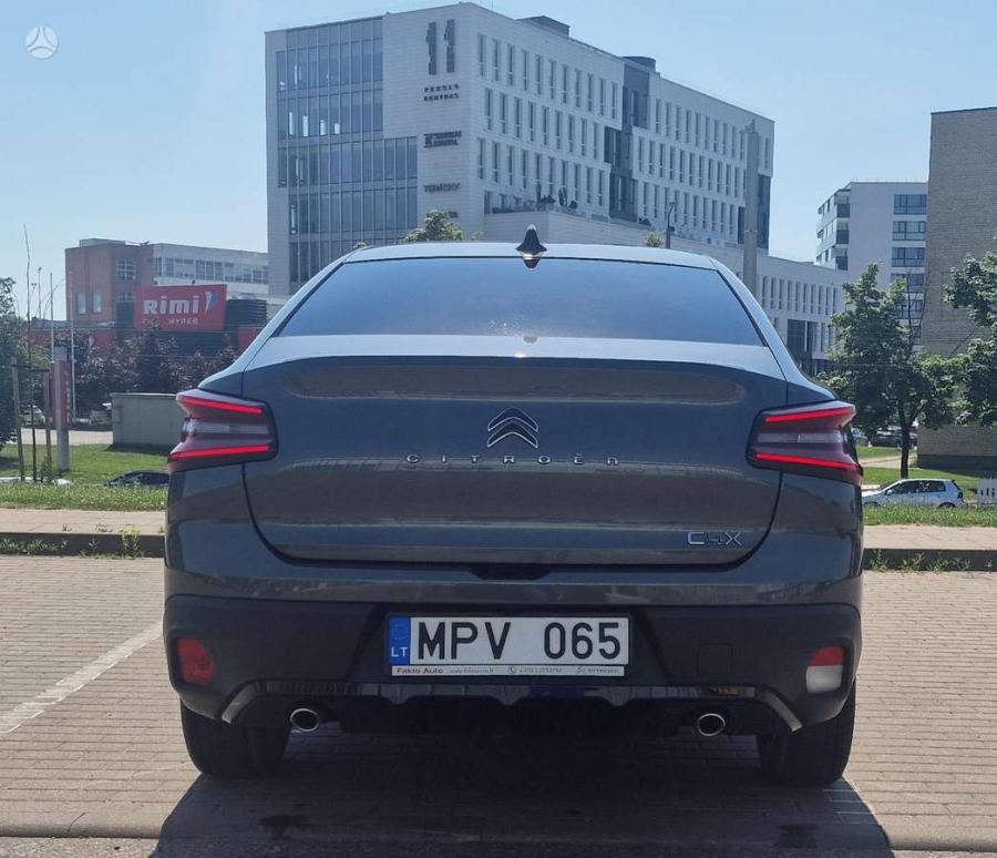 Grey Citroen C4 X 2023 in Vilnius, with an engine capacity of 1.20 L and mileage of 45 thousand km for 18500 €, photo 5 on AUTOMOTO.COM.LV