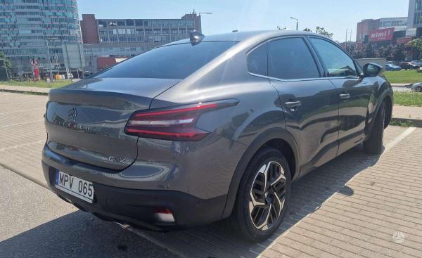 Grey Citroen C4 X 2023 in Vilnius, with an engine capacity of 1.20 L and mileage of 45 thousand km for 18500 €, photo 5 on AUTOMOTO.COM.LV