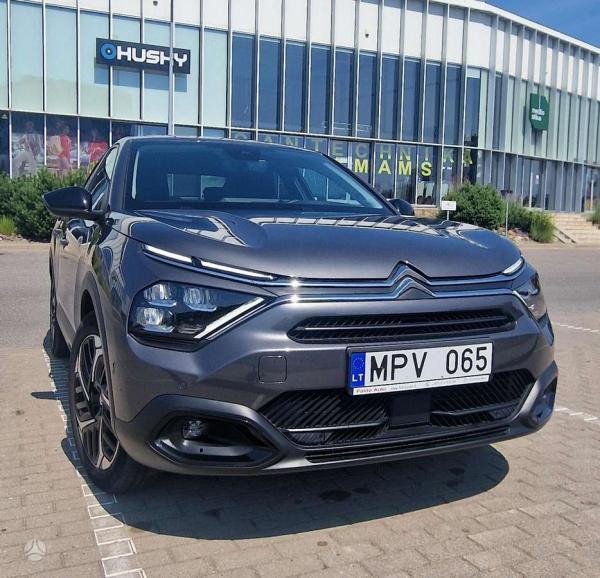 Grey Citroen C4 X 2023 in Vilnius, with an engine capacity of 1.20 L and mileage of 45 thousand km for 18500 €, photo 8 on AUTOMOTO.COM.LV