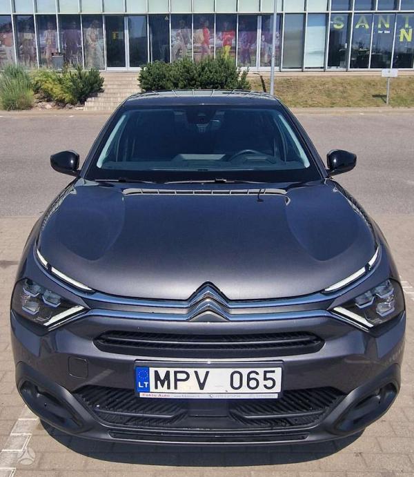 Grey Citroen C4 X 2023 in Vilnius, with an engine capacity of 1.20 L and mileage of 45 thousand km for 18500 €, photo 9 on AUTOMOTO.COM.LV