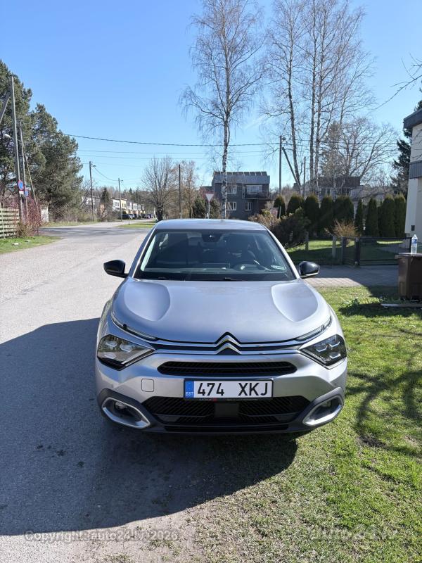 Pelēks Citroen C4 X 2023 Pērnava, ar dzinēja tilpumu 1.20 L un nobraukumu 29 tūkst. km par 18500 €, foto 1 vietnē AUTOMOTO.COM.LV