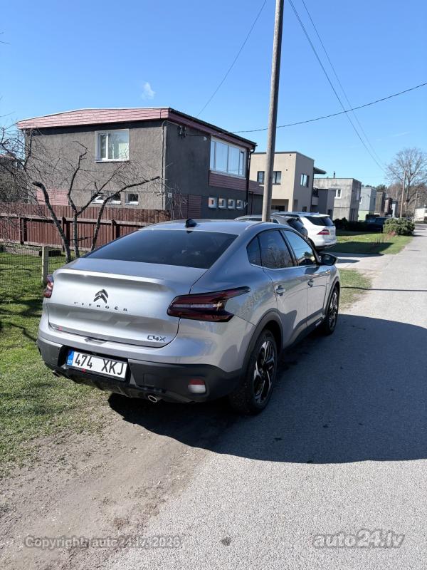 Pelēks Citroen C4 X 2023 Pērnava, ar dzinēja tilpumu 1.20 L un nobraukumu 29 tūkst. km par 18500 €, foto 4 vietnē AUTOMOTO.COM.LV
