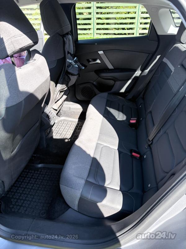 Pelēks Citroen C4 X 2023 Pērnava, ar dzinēja tilpumu 1.20 L un nobraukumu 29 tūkst. km par 18500 €, foto 8 vietnē AUTOMOTO.COM.LV