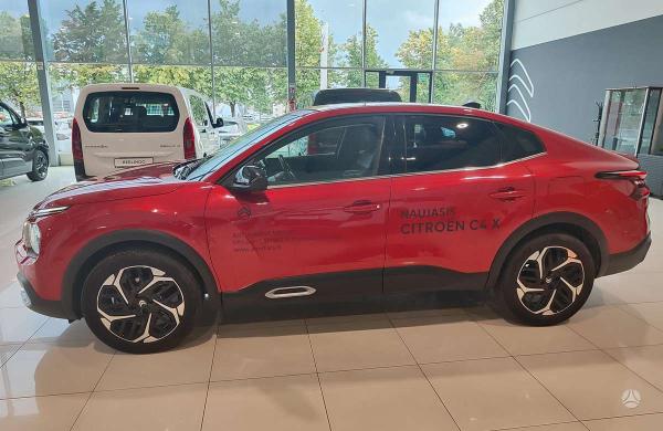 Red Citroen C4 X 2023 in Kaunas, with an engine capacity of 1.20 L and mileage of 27 thousand km for 20000 €, photo 6 on AUTOMOTO.COM.LV