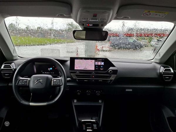 White Citroen C4 X 2023 in Vilnius, with an engine capacity of 1.20 L and mileage of 37 thousand km for 16750 €, photo 9 on AUTOMOTO.COM.LV