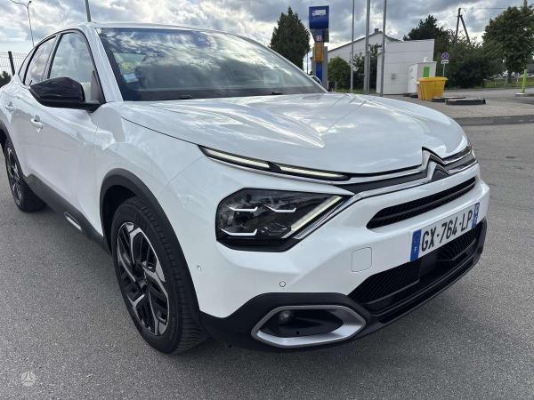 Белый Ситроен C4 X 2024 в Таураге, объемом двигателя 1.50 л и пробегом 160 тыс. км за 12200 €, фото 1 на AUTOMOTO.COM.LV