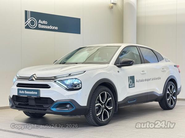 Balts Citroen C4 X 2023 Tallina, ar dzinēja tilpumu 0.00 L un nobraukumu 44 tūkst. km par 19900 €, foto 1 vietnē AUTOMOTO.COM.LV