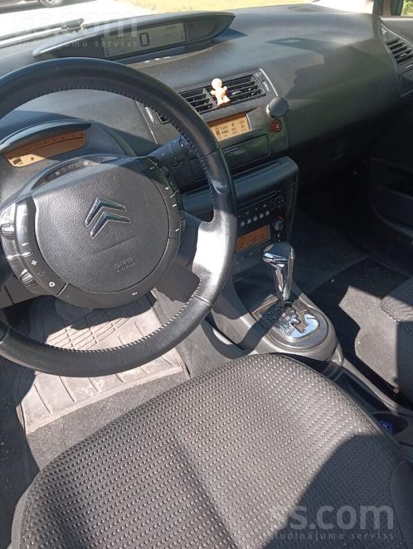 Dzeltens Citroen C4 2006 Rīga, ar dzinēja tilpumu 1.60 L un nobraukumu 234 tūkst. km par 1400 €, foto 4 vietnē AUTOMOTO.COM.LV