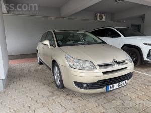 Dzeltens Citroen C4 2005 Rīga, ar dzinēja tilpumu 1.60 L un nobraukumu 140 tūkst. km par 2000 €, foto  vietnē AUTOMOTO.COM.LV
