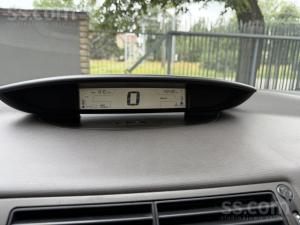 Желтый Ситроен С4 2005 в Рига, объемом двигателя 1.60 л и пробегом 140 тыс. км за 2000 €, фото 10 на AUTOMOTO.COM.LV
