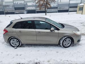 Dzeltens Citroen C4 2012 Viļņa, ar dzinēja tilpumu 1.60 L un nobraukumu 148 tūkst. km par 4400 €, foto 5 vietnē AUTOMOTO.COM.LV