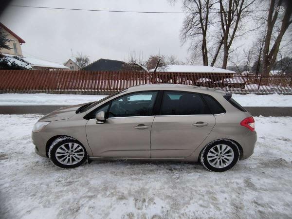 Dzeltens Citroen C4 2012 Viļņa, ar dzinēja tilpumu 1.60 L un nobraukumu 148 tūkst. km par 4400 €, foto 7 vietnē AUTOMOTO.COM.LV