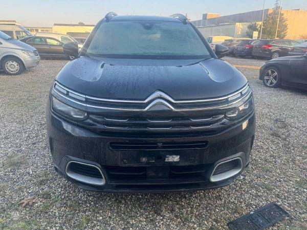 Melns Citroen C5 Aircross 2019 Panevēža, ar dzinēja tilpumu 1.60 L un nobraukumu 87 tūkst. km par 8000 €, foto 2 vietnē AUTOMOTO.COM.LV