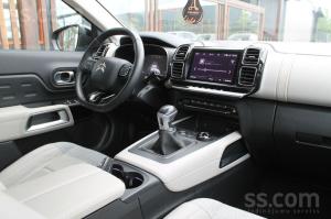 Melns Citroen C5 Aircross 2019 Rīga, ar dzinēja tilpumu 1.20 L un nobraukumu 0 tūkst. km par 11900 €, foto 16 vietnē AUTOMOTO.COM.LV