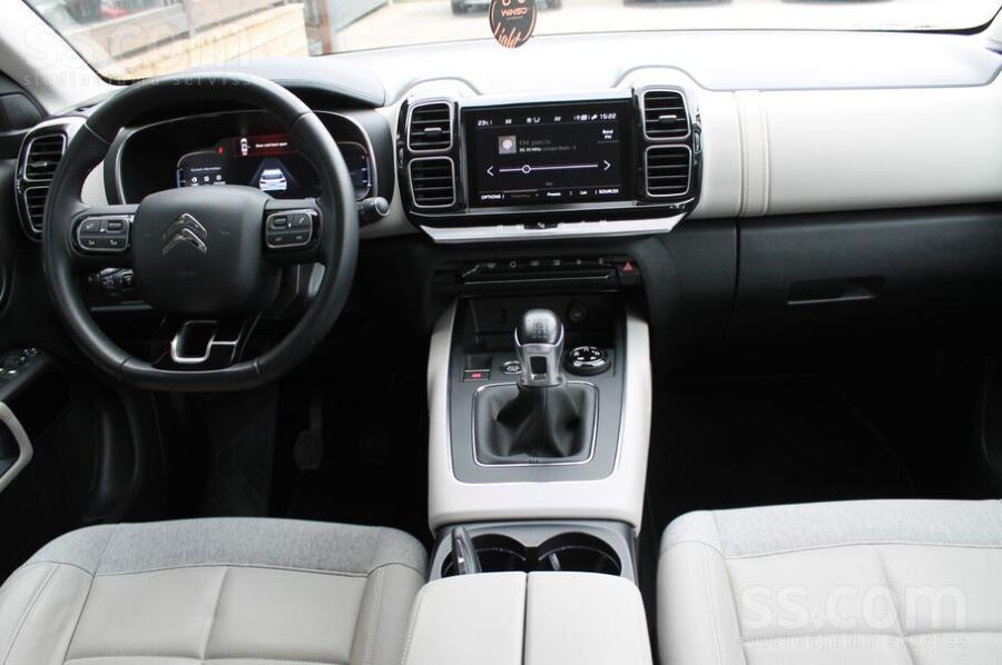 Melns Citroen C5 Aircross 2019 Rīga, ar dzinēja tilpumu 1.20 L un nobraukumu 0 tūkst. km par 11900 €, foto 17 vietnē AUTOMOTO.COM.LV