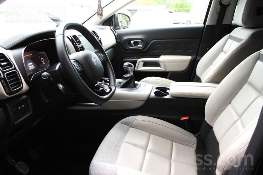 Melns Citroen C5 Aircross 2019 Rīga, ar dzinēja tilpumu 1.20 L un nobraukumu 0 tūkst. km par 11900 €, foto 20 vietnē AUTOMOTO.COM.LV