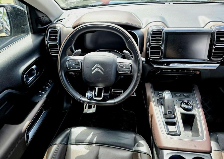 Черный Ситроен C5 Aircross 2019 в Таураге, объемом двигателя 2.00 л и пробегом 248 тыс. км за 10400 €, фото 15 на AUTOMOTO.COM.LV
