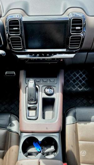 Черный Ситроен C5 Aircross 2019 в Таураге, объемом двигателя 2.00 л и пробегом 248 тыс. км за 10400 €, фото 19 на AUTOMOTO.COM.LV